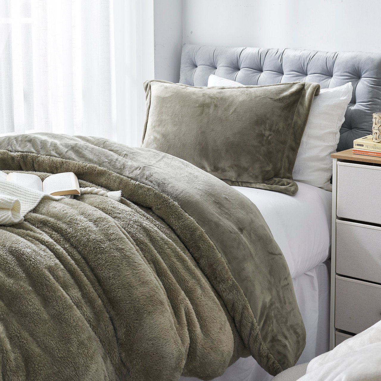 Coma Inducer Bae, She Thick Duvet Cover Set - Silver Sage | Wayfair
