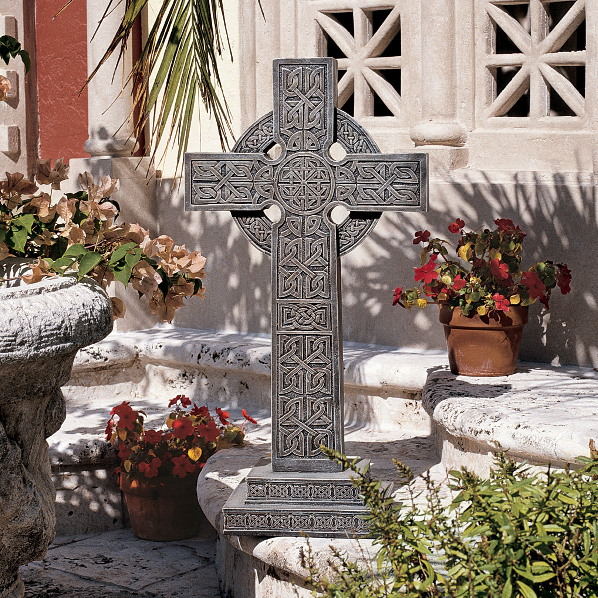 Design Toscano Bannockburn Celtic Cross Statue & Reviews | Wayfair