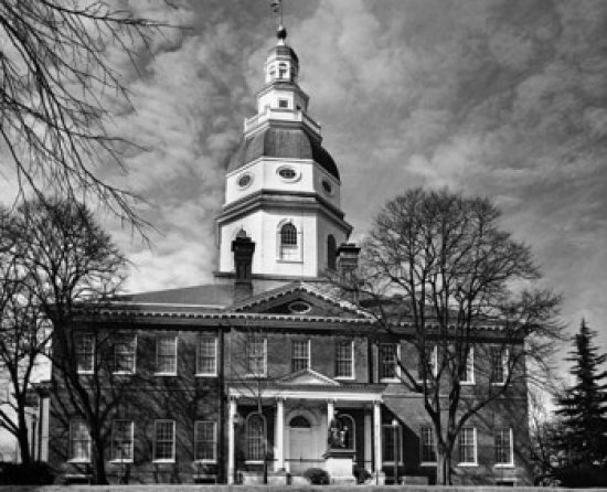 Latitude Run® Facade Of A Government Building State Capitol Building ...