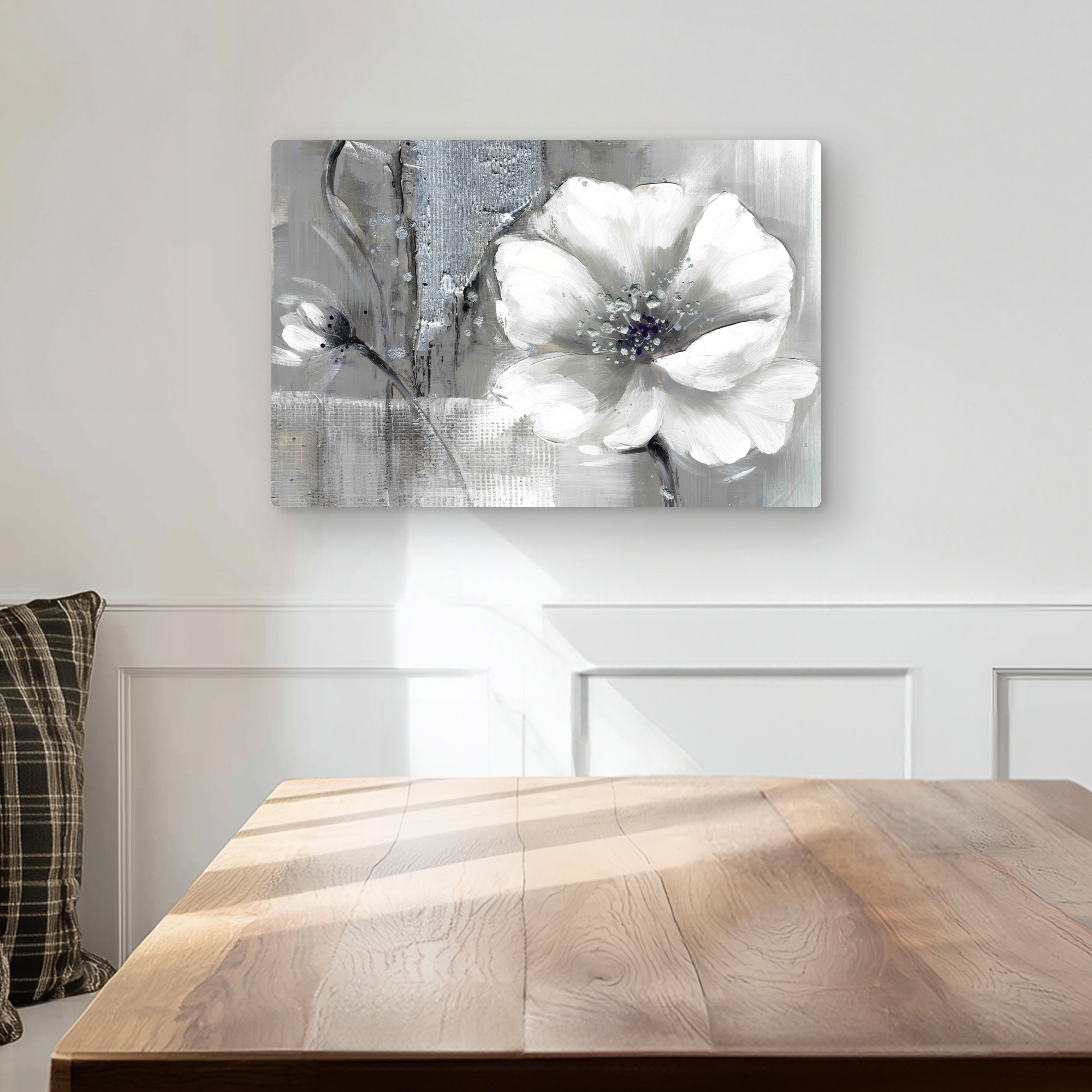 Begin Edition International Inc. Monochrome and Silver Flowers - Gray ...