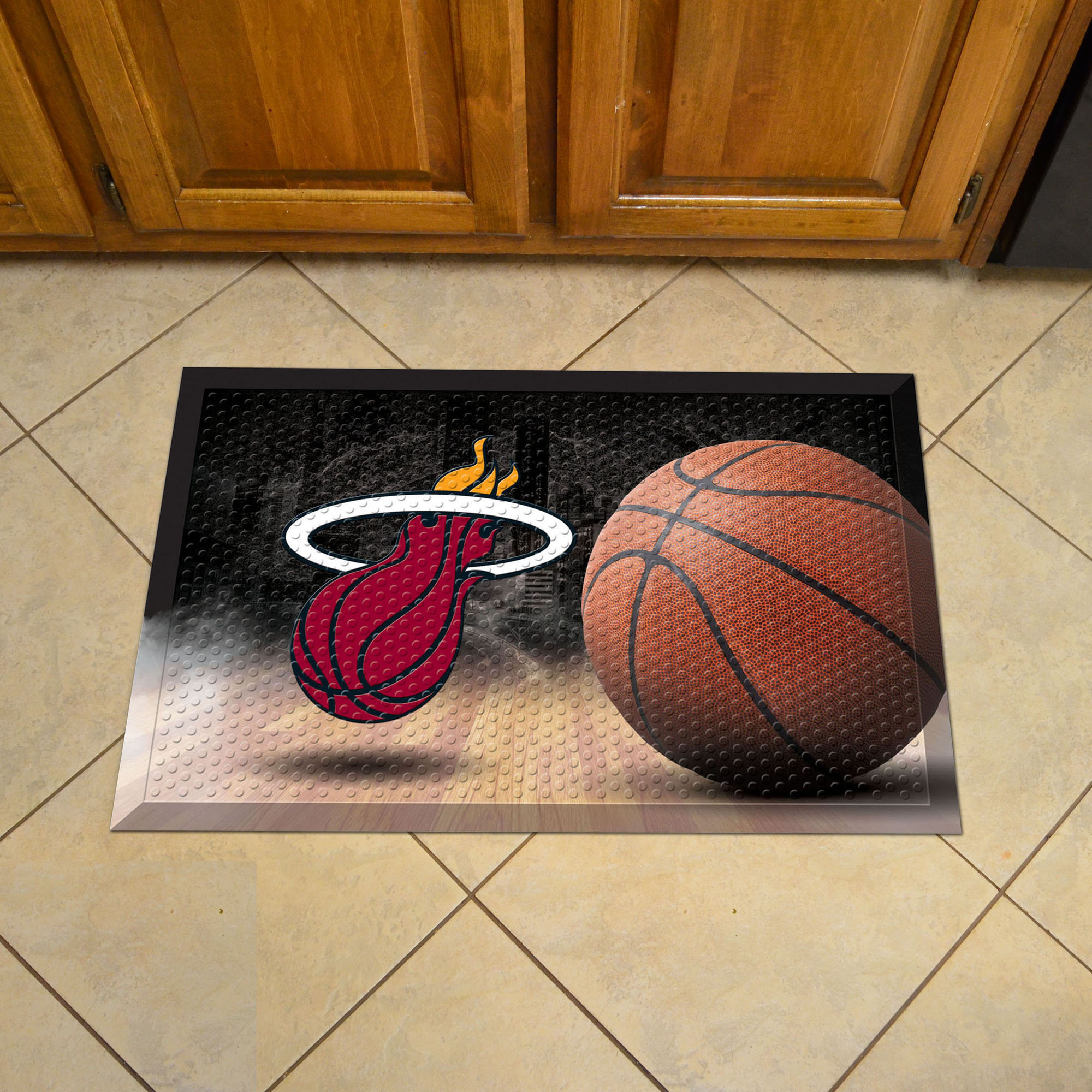 FANMATS NBA Miami Heat Ball 30 in. x 19 in. Non-Slip Outdoor Door Mat ...