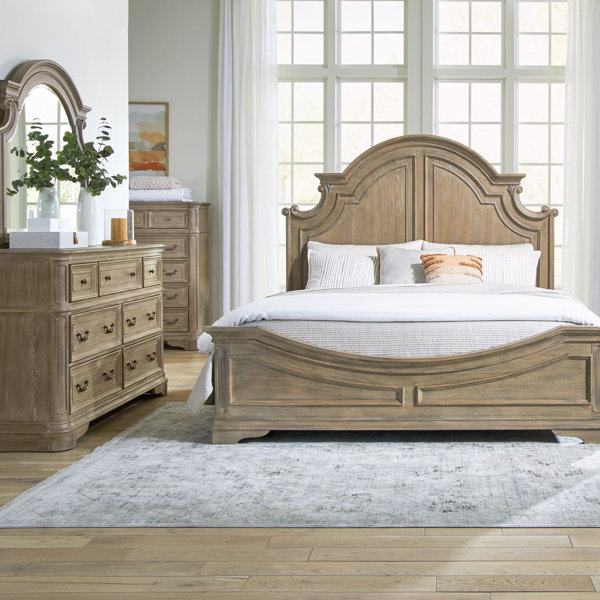 Liberty Furniture Magnolia Manor Queen Panel Bed, Dresser & Mirror ...