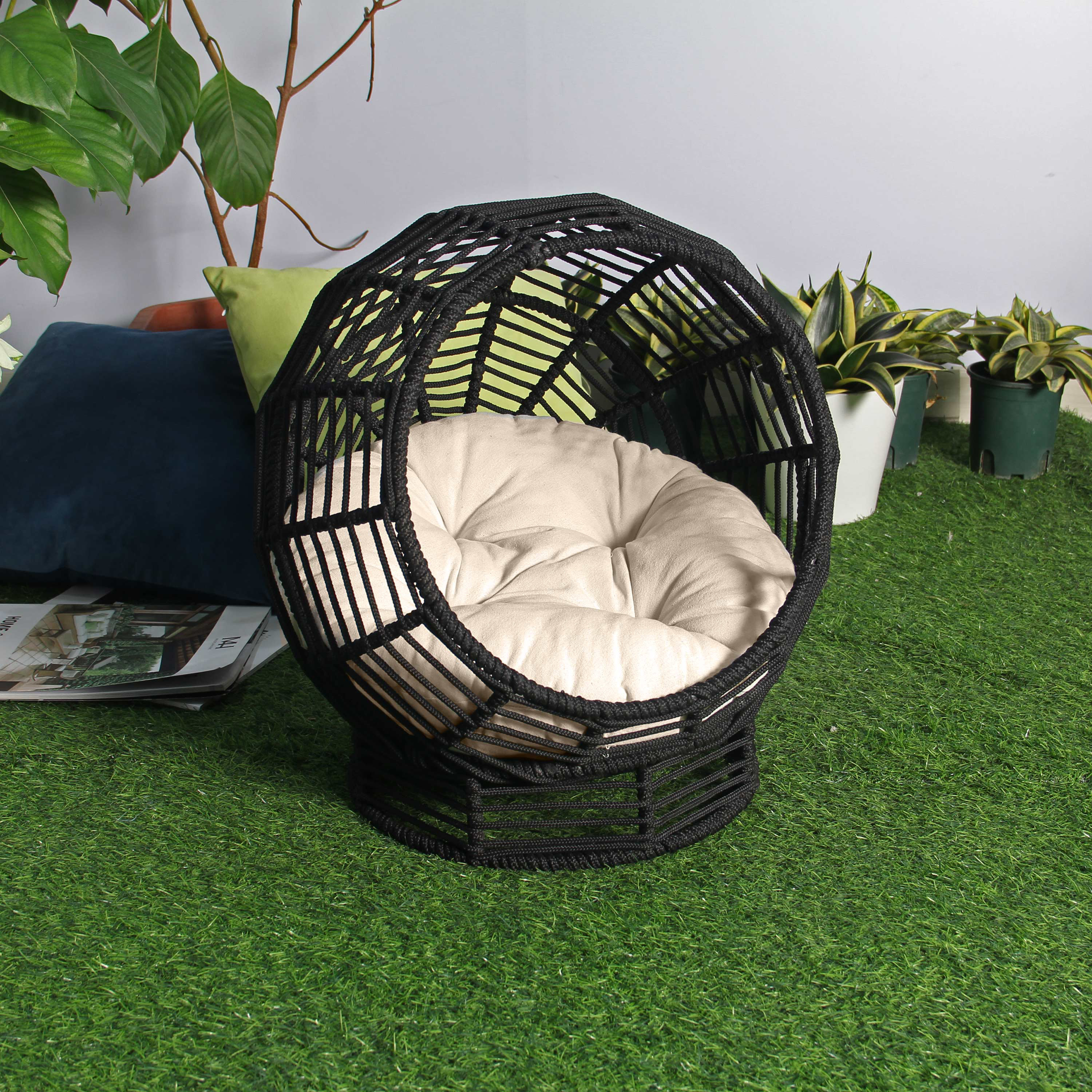 AV Connect Duinen Horizontal Cat Hut Black | Wayfair