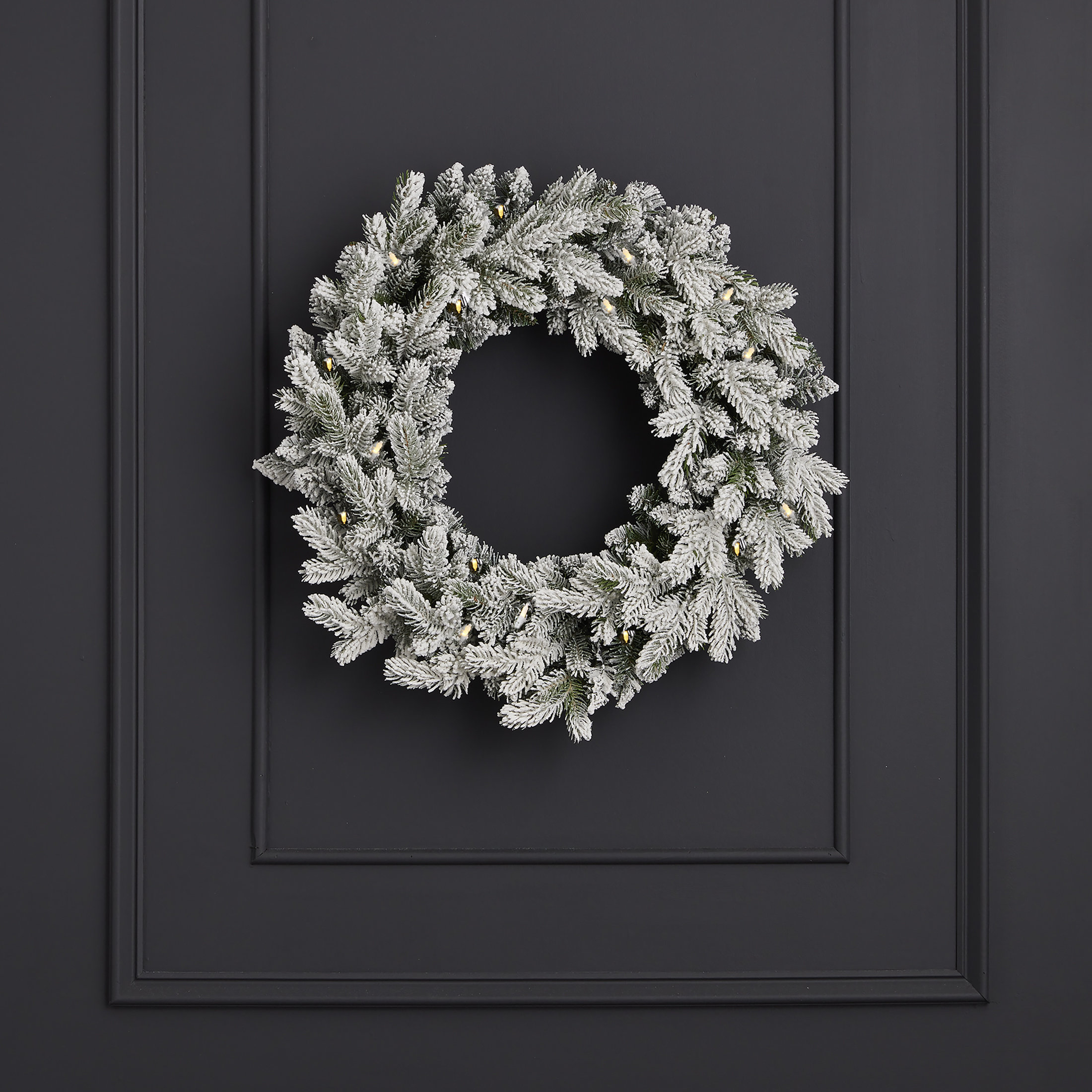 The Holiday Aisle® Shadow Woods Flocked Spruce 24in Wreath, Pre-Lit 30 ...