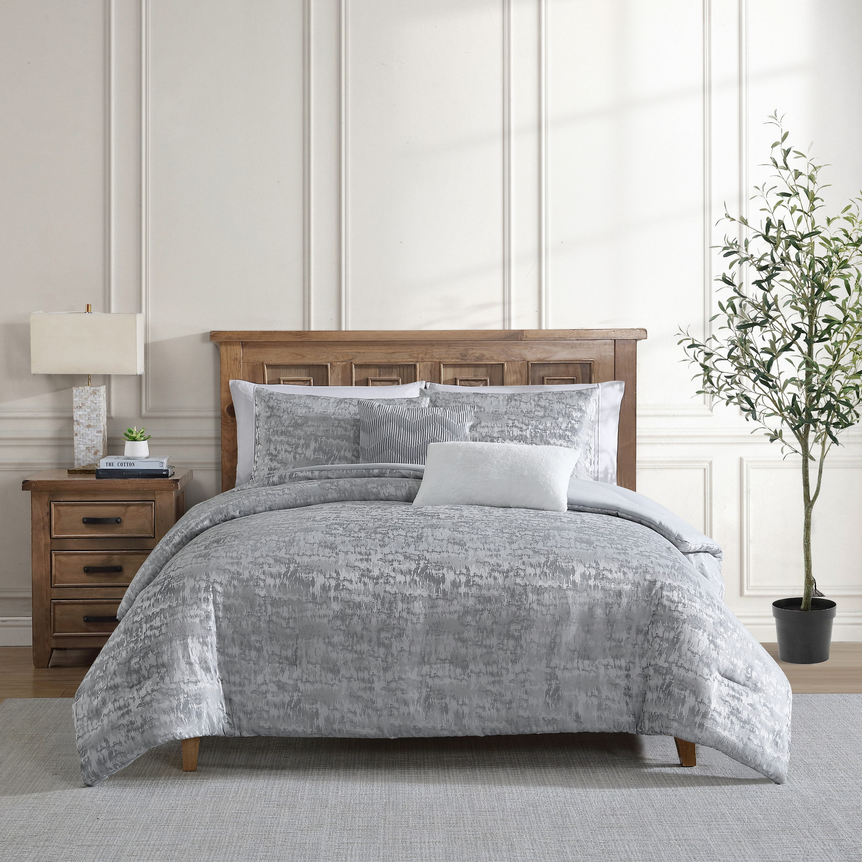 light grey bedding queen