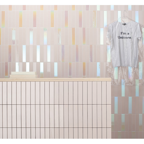 Encore Surfaces Carreau mural Spectre Glow Hologram 2 po x 10 po ...