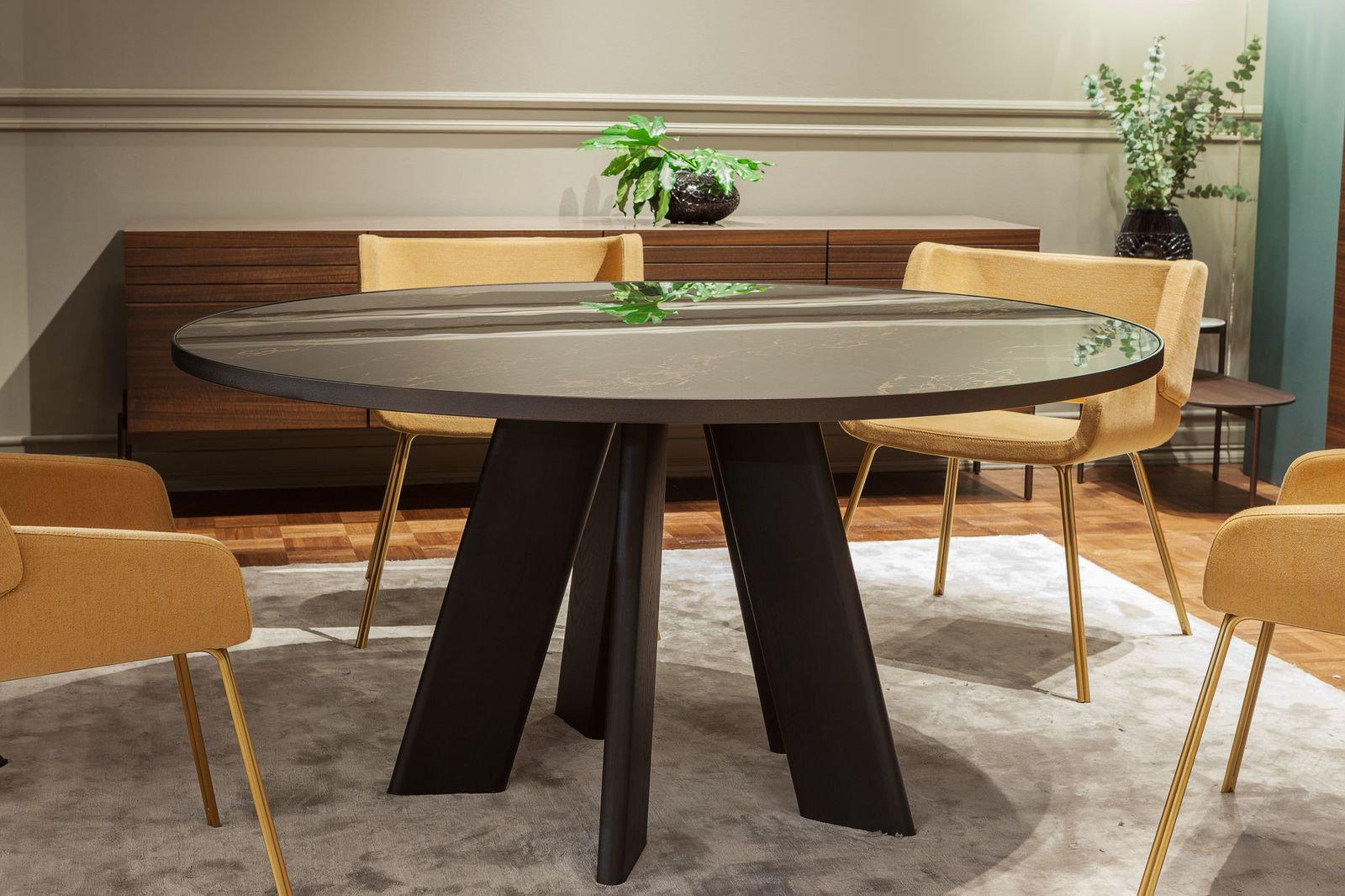 Mondo Alhambra Rb 001 Dinning Table | Wayfair