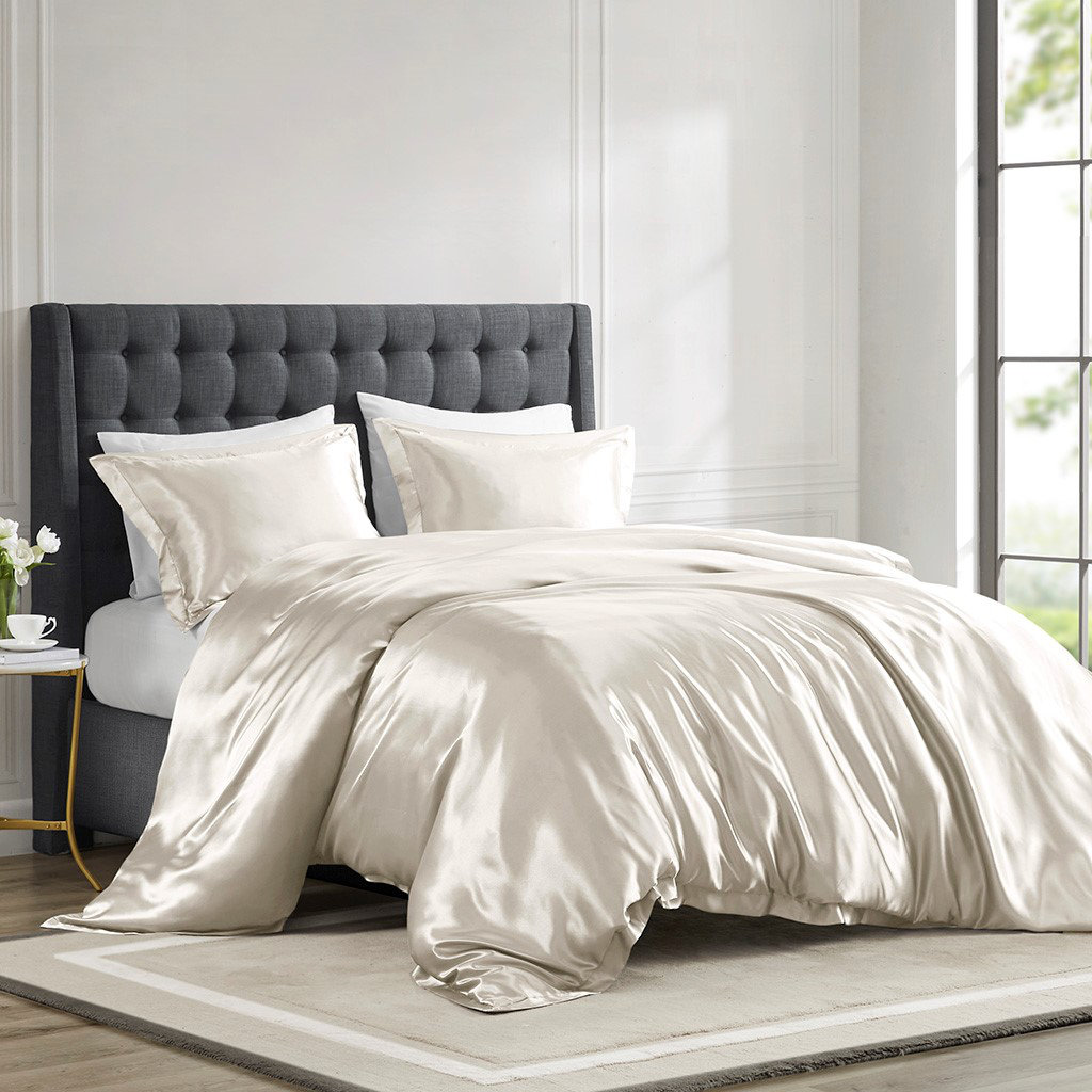 Gracie Mills Elizabeth 4-PC Luxury Comforter Set - Wayfair Canada