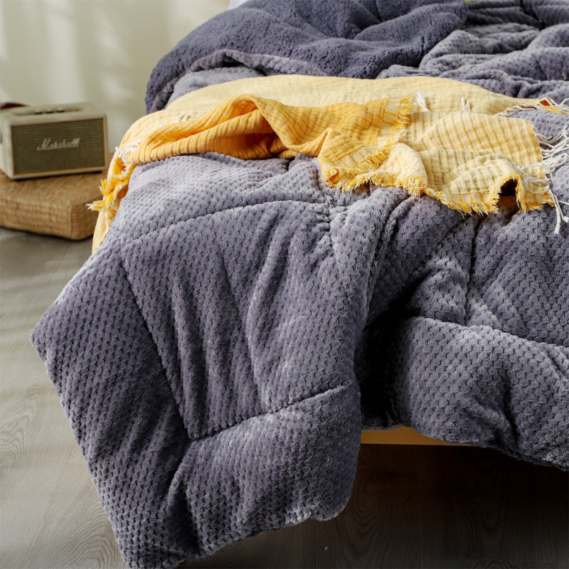 DOMDEC Luxury Flannel Fleece Comforter Plush Sherpa Back - Machine ...
