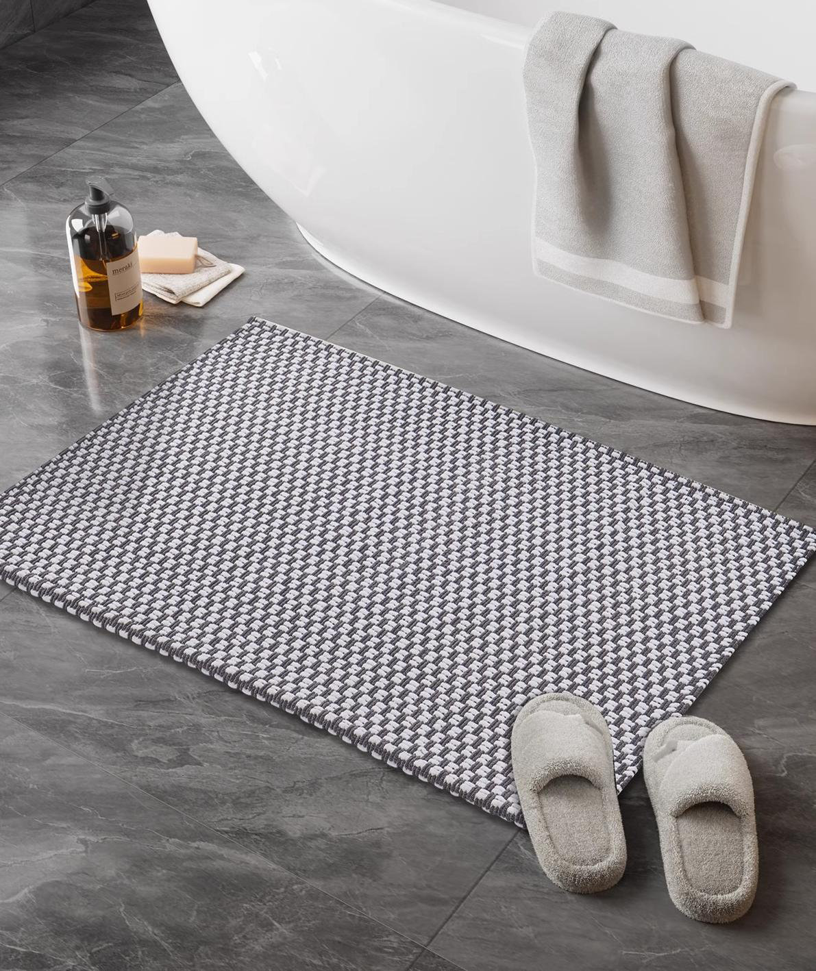 Infinitee Green Inc Non-Slip Absorbent Plush Bathroom Mat | Wayfair