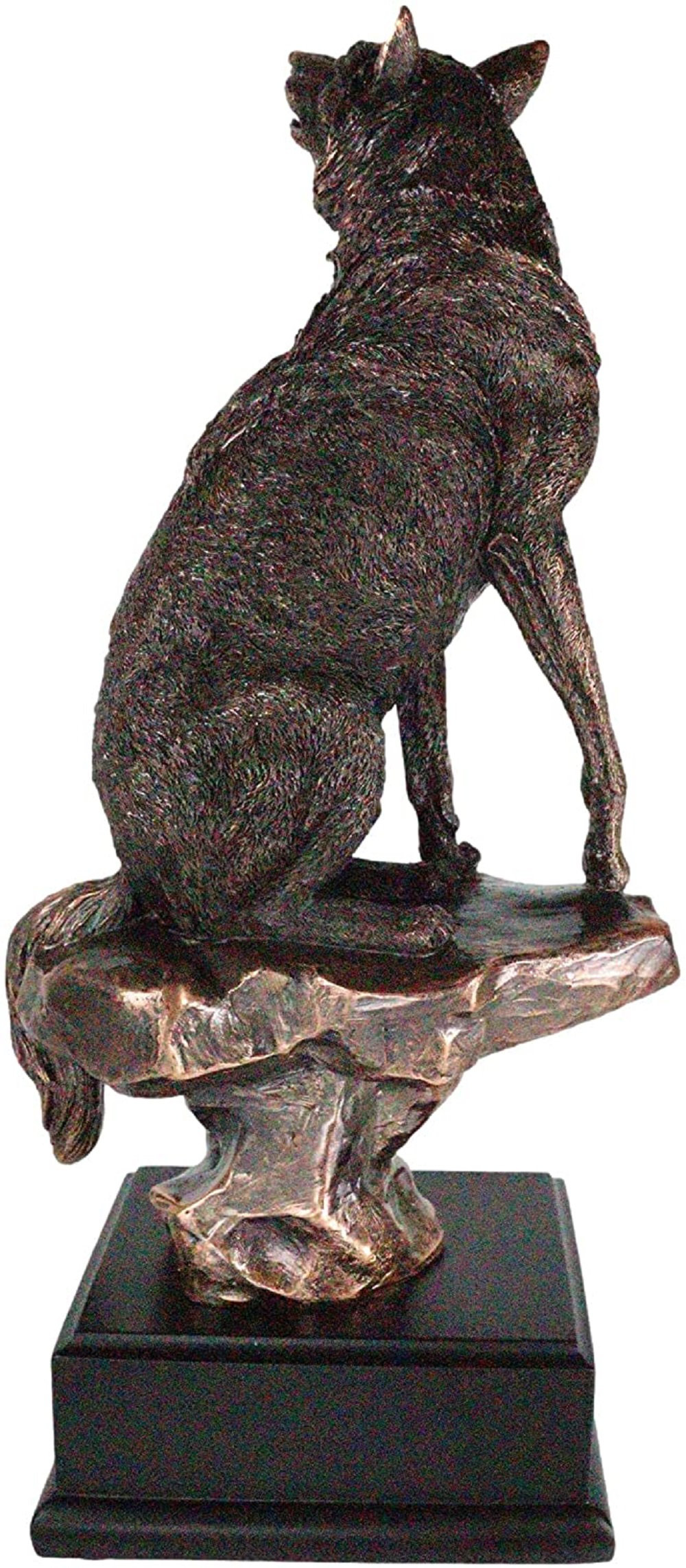 Trinx Jonesha Woodlands Howling Alpha Wolf Sitting On Rocky Cliff ...