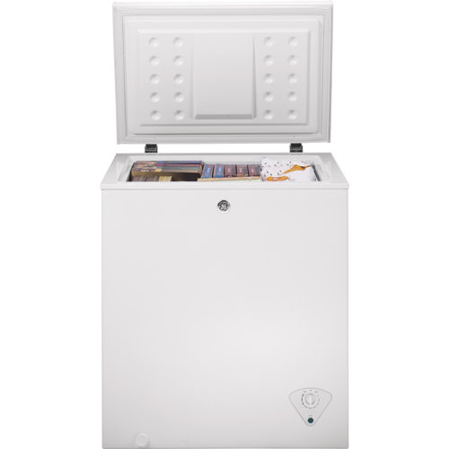 GE Appliances Portable 5 Cubic Feet Garage Ready Chest Freezer with ...