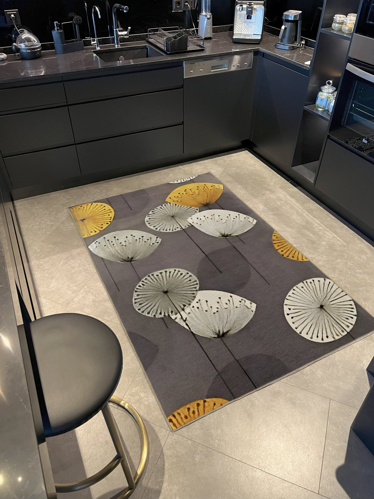 Red Barrel Studio® Gray-Yellow Themed Dandelion Flower-Themed Creative ...