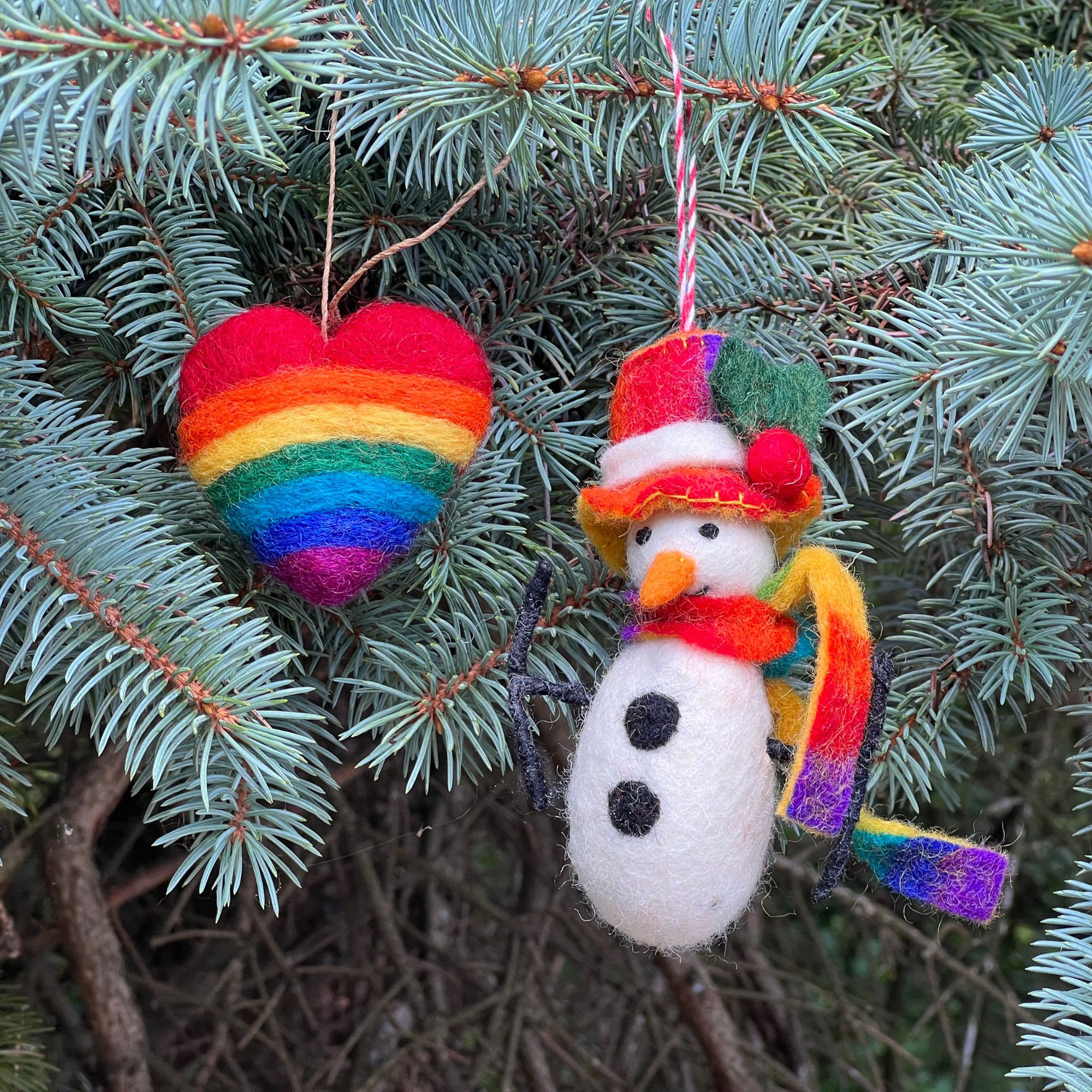 The Holiday Aisle® 2 Piece Snowman and Rainbow Heart Hanging Figurine ...