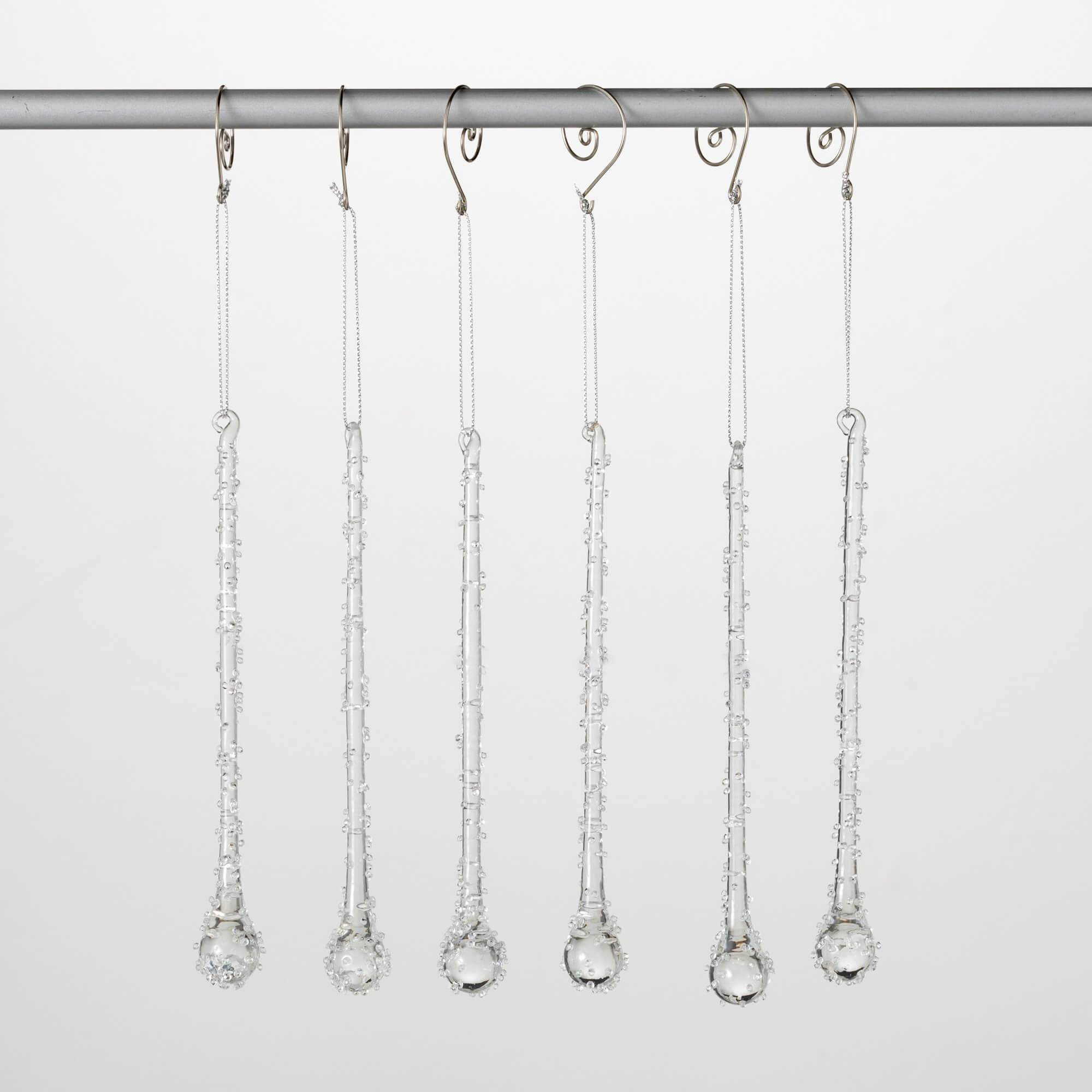 The Holiday Aisle® Ensemble de 6 ornements en forme de glaçons de Noël ...