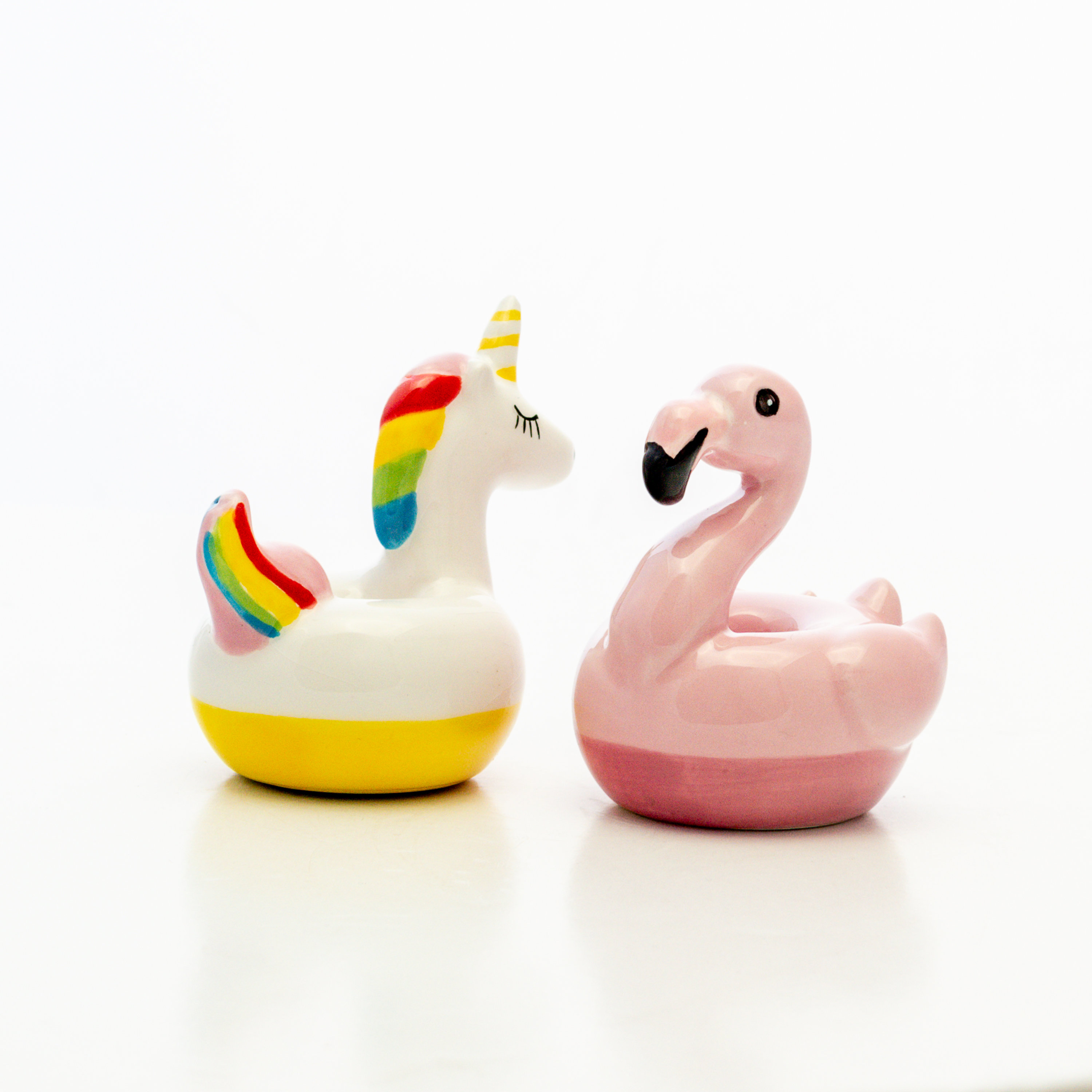 Ten Strawberry Street 10 Stawberry Street Pool Float Salt & Pepper ...