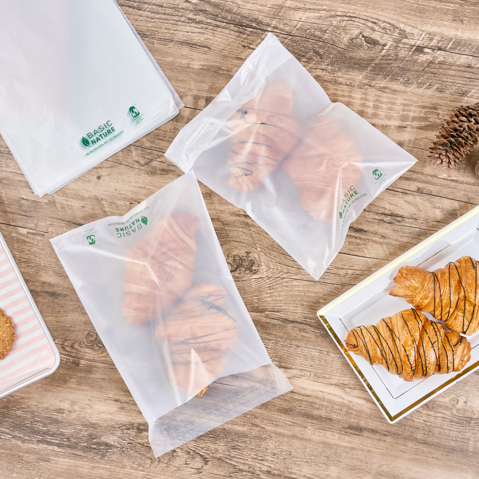 Restaurantware Cookie Bags 100 Count 10 x 8 Inch Resealable Translucent ...