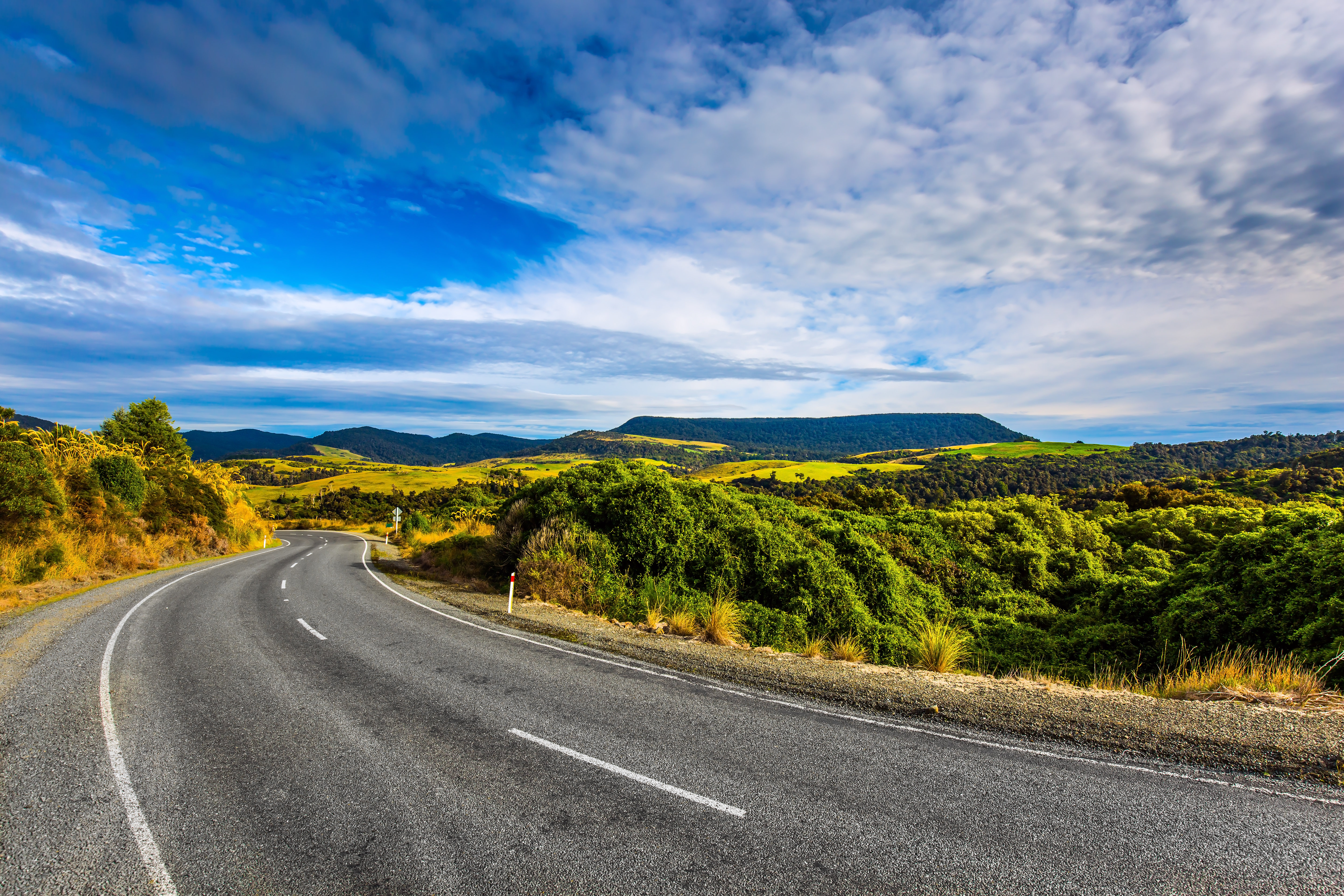 Alpen Home Aviston Road To Knight's Point - Wrapped Canvas Photograph ...