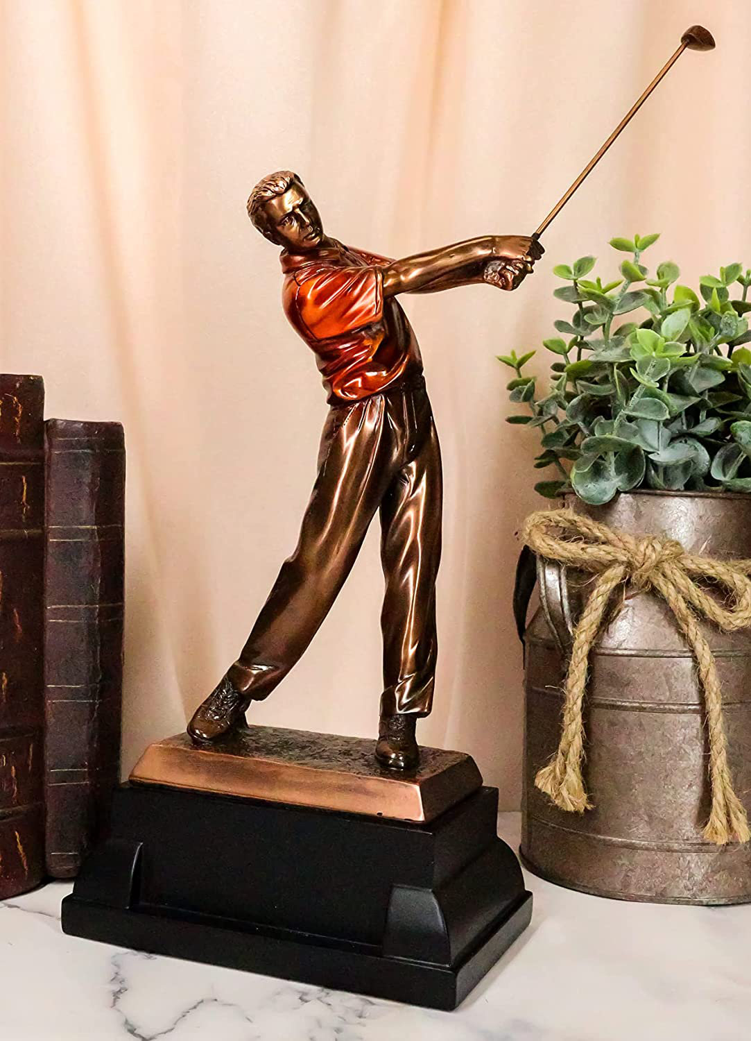 Trinx Jonesha ''Perfect Golf Drive'' Professional Golfer Swinging Golf ...
