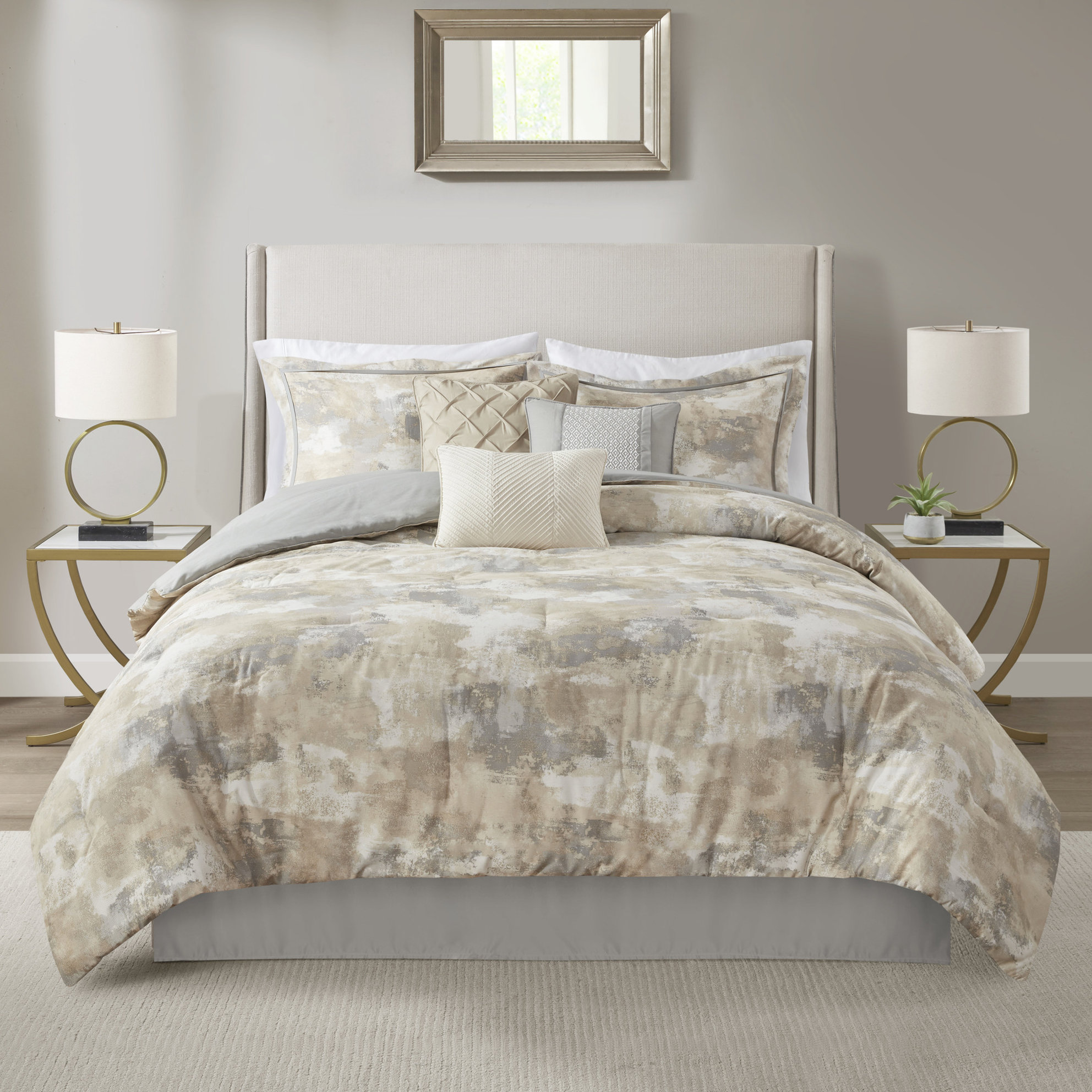 Kivaritio Luxury Grey King Comforter With Weave And Embroidered Details ...