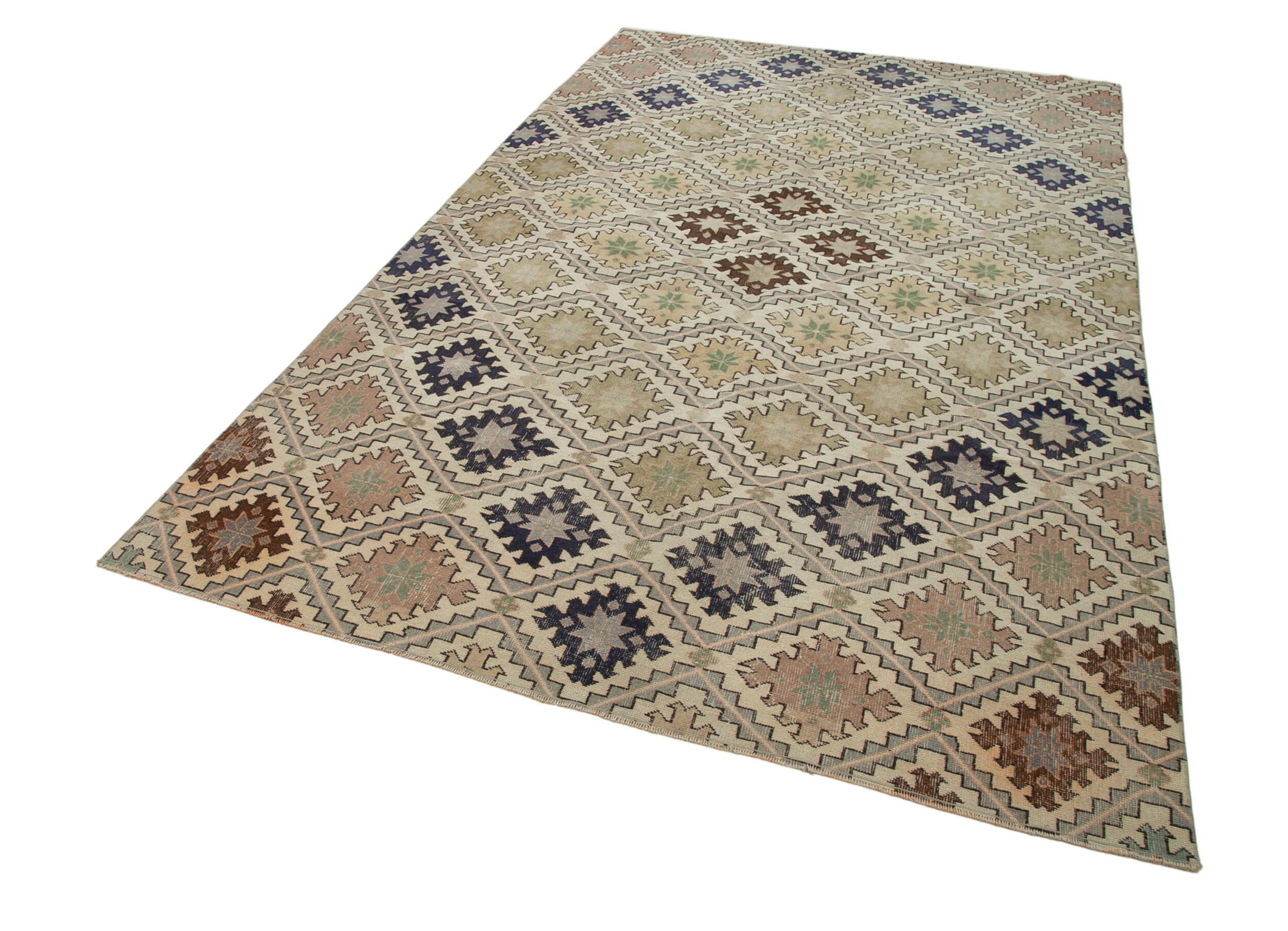 Union Rustic Loveleen Checkered Kilim Beige Checkered Wool Handmade ...