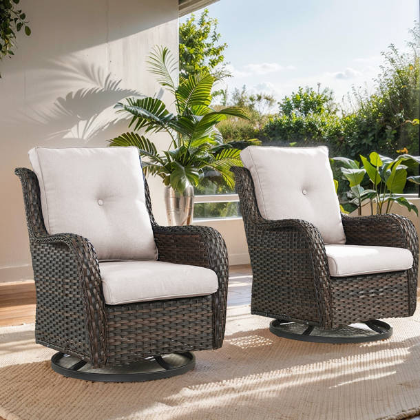 Hummuh Carolina Outdoor Wicker Swivel Patio Chair with Cushions ...
