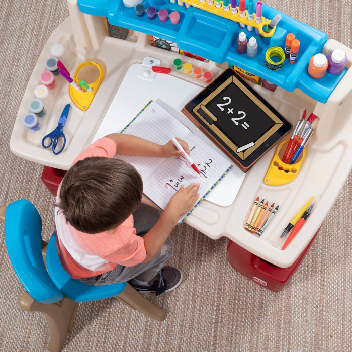 Step2 Deluxe Art Master Desk & Reviews | Wayfair