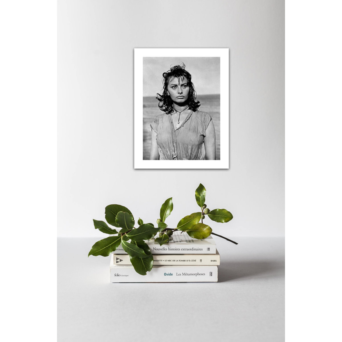 Globe Photos Entertainment & Media Thoughtful Sophia Loren Looking Away ...